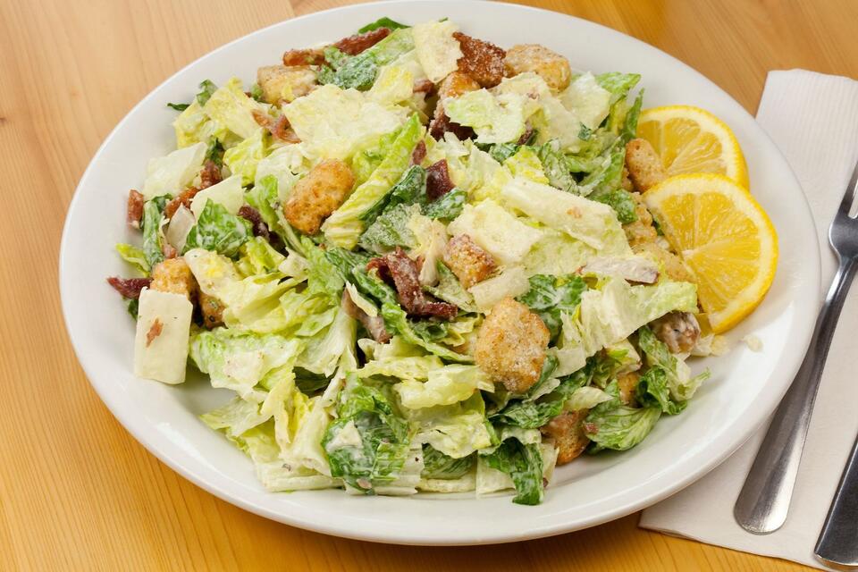 Locals Say These Are Tyler’s Best Caesar Salads - NewsBreak