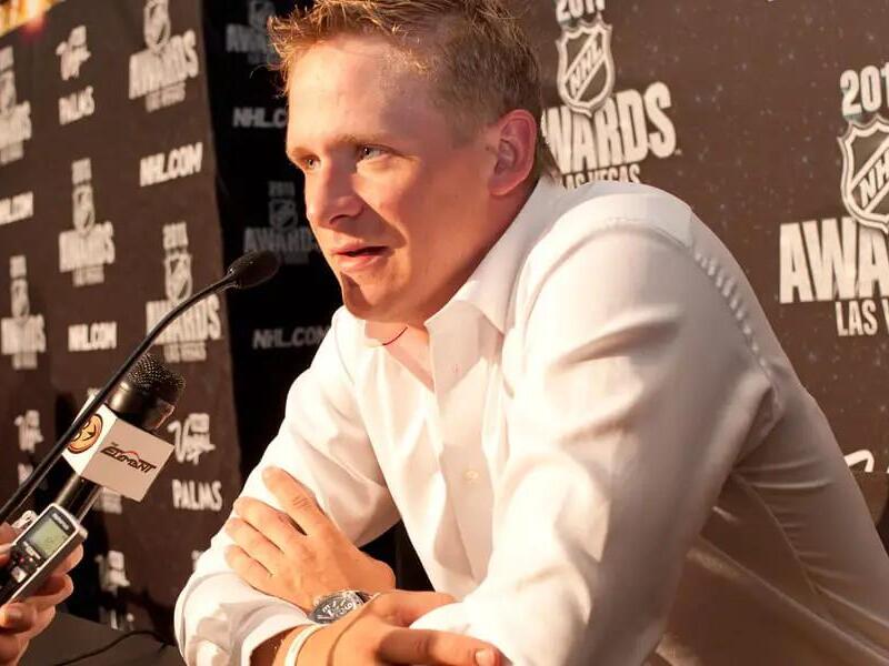 Corey Perry Clears Waivers, Contract Terminated by Blackhawks