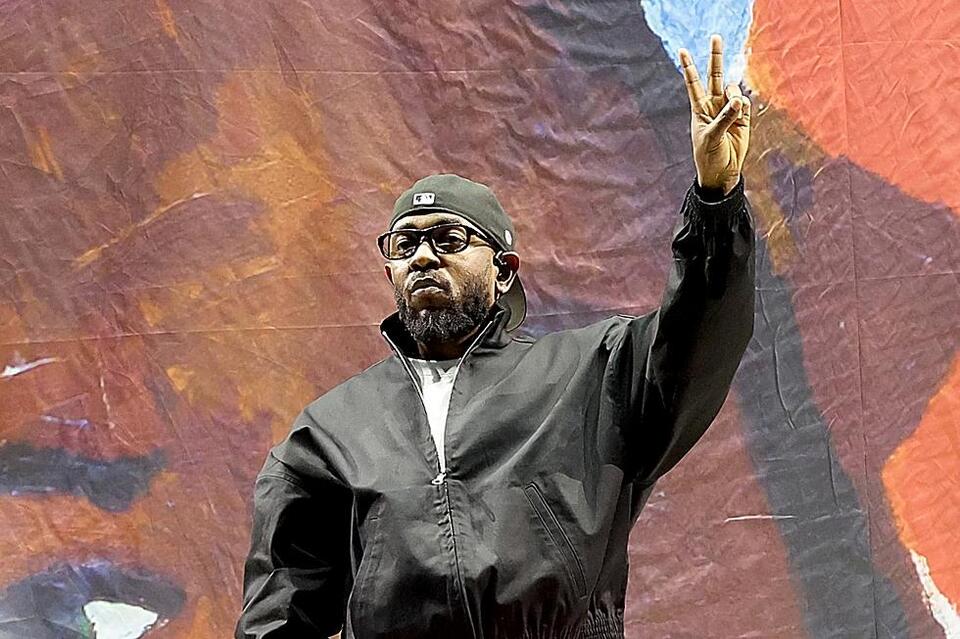 Kendrick Lamar Wins Best Male Hip Hop Artist at 2024 BET Awards - NewsBreak