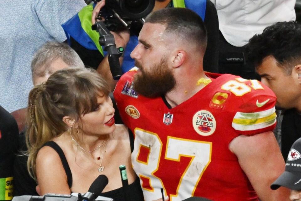 Taylor Swift Reveals The Real Reason She Declined To Play The Super Bowl Halftime Show - NewsBreak