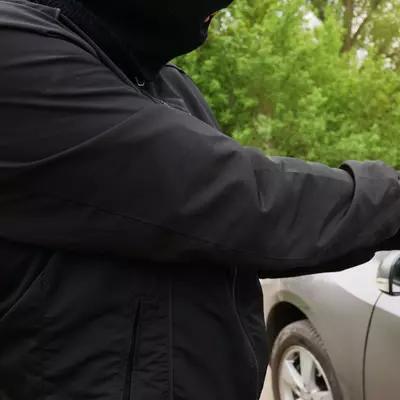 Ski-mask street fashion trend pays dividends for robbers, killers ...