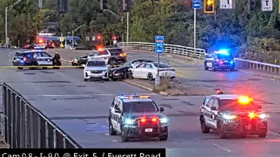 Police investigate deadly crash near I-90 off ramp in Albany - NewsBreak