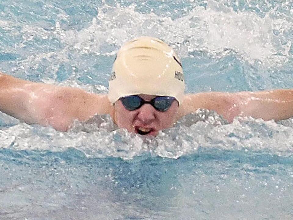 HHS swimmers fight through fatigue, beat Rails