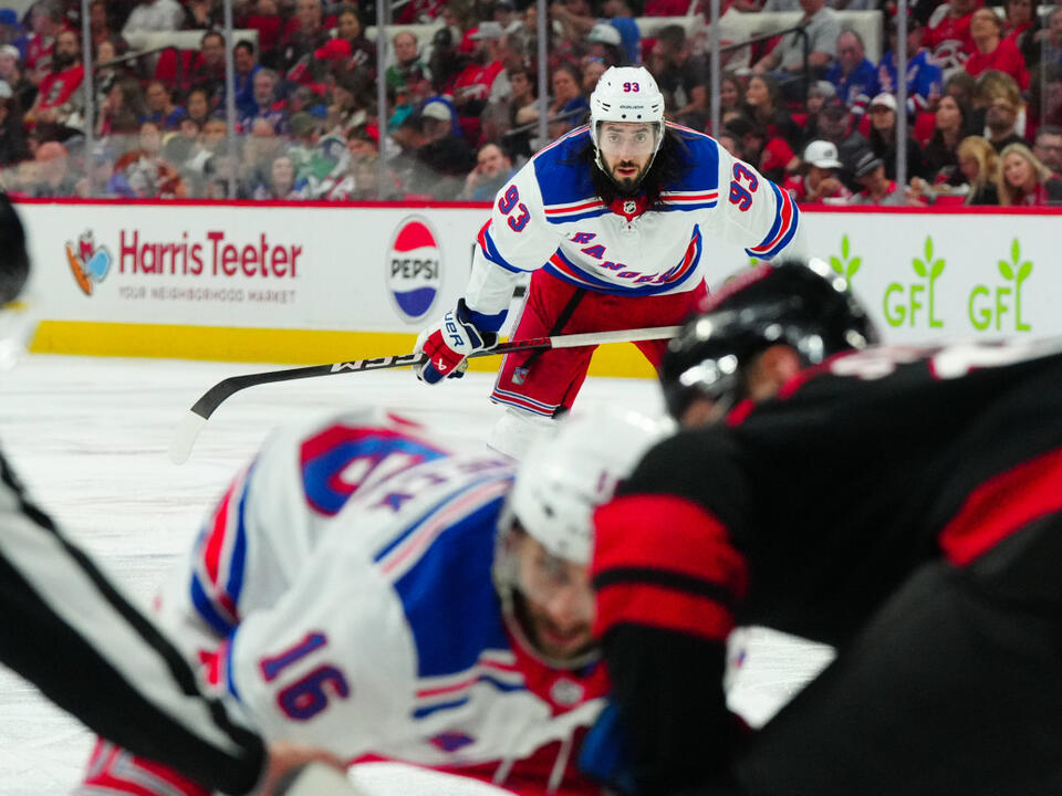 Ten One-Liners About First-Liners And Fourth-Liners As Well As Rod ...