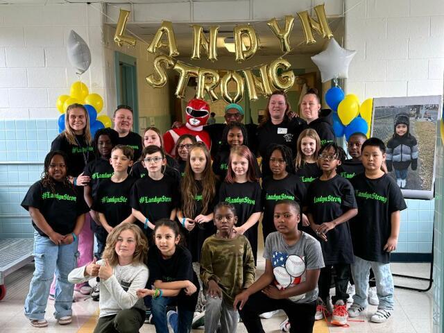 8-year-old shot by stray bullet continues recovery as classmates hold ...