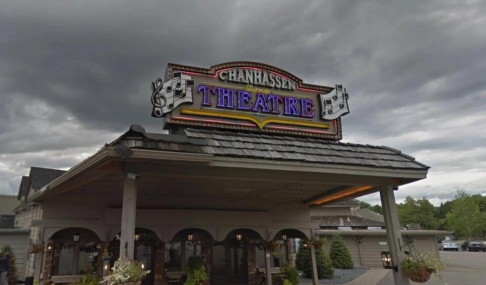 Minnesota Venue Named One Of The Best Dinner Theaters In US - NewsBreak