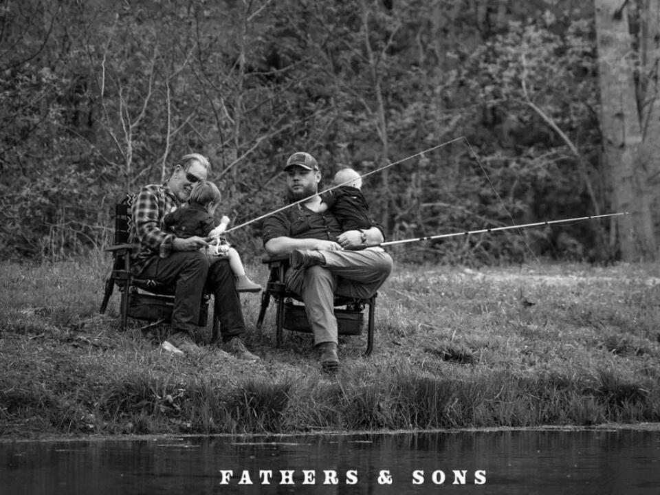 Luke Combs Announces New Album ‘Fathers & Sons,’ Releases Heartfelt New ...