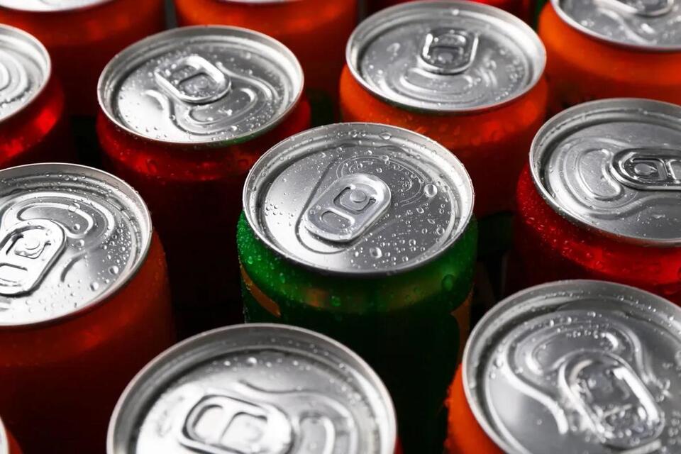 7 Soda Brands With the Fewest Artificial Ingredients - NewsBreak
