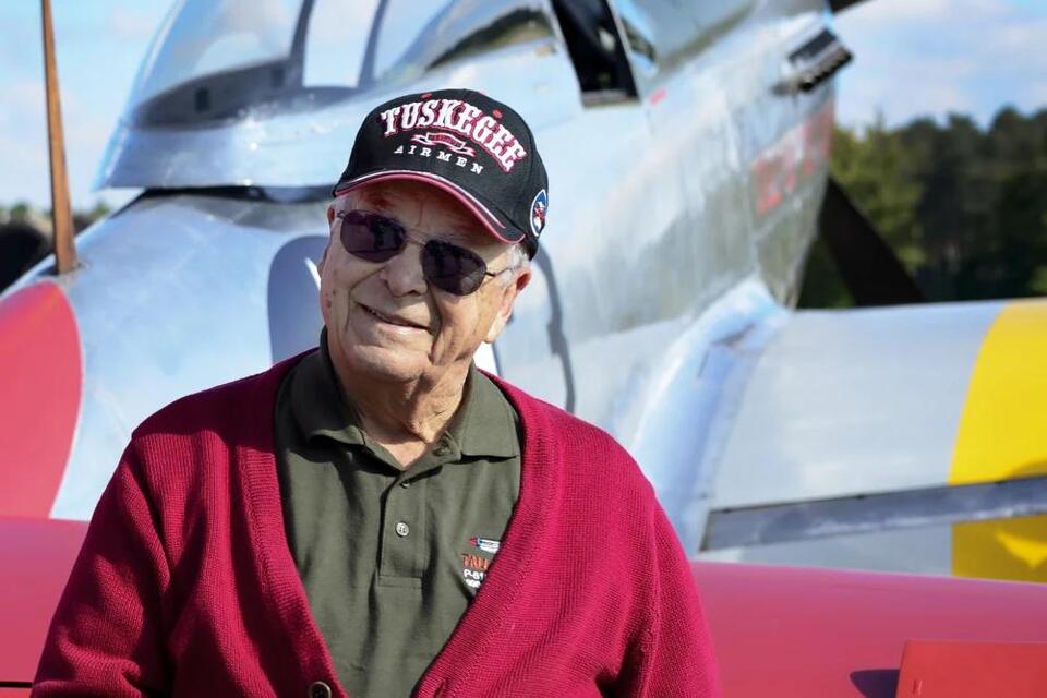 George Hardy, last of the Tuskegee Airmen's World War II combat pilots ...