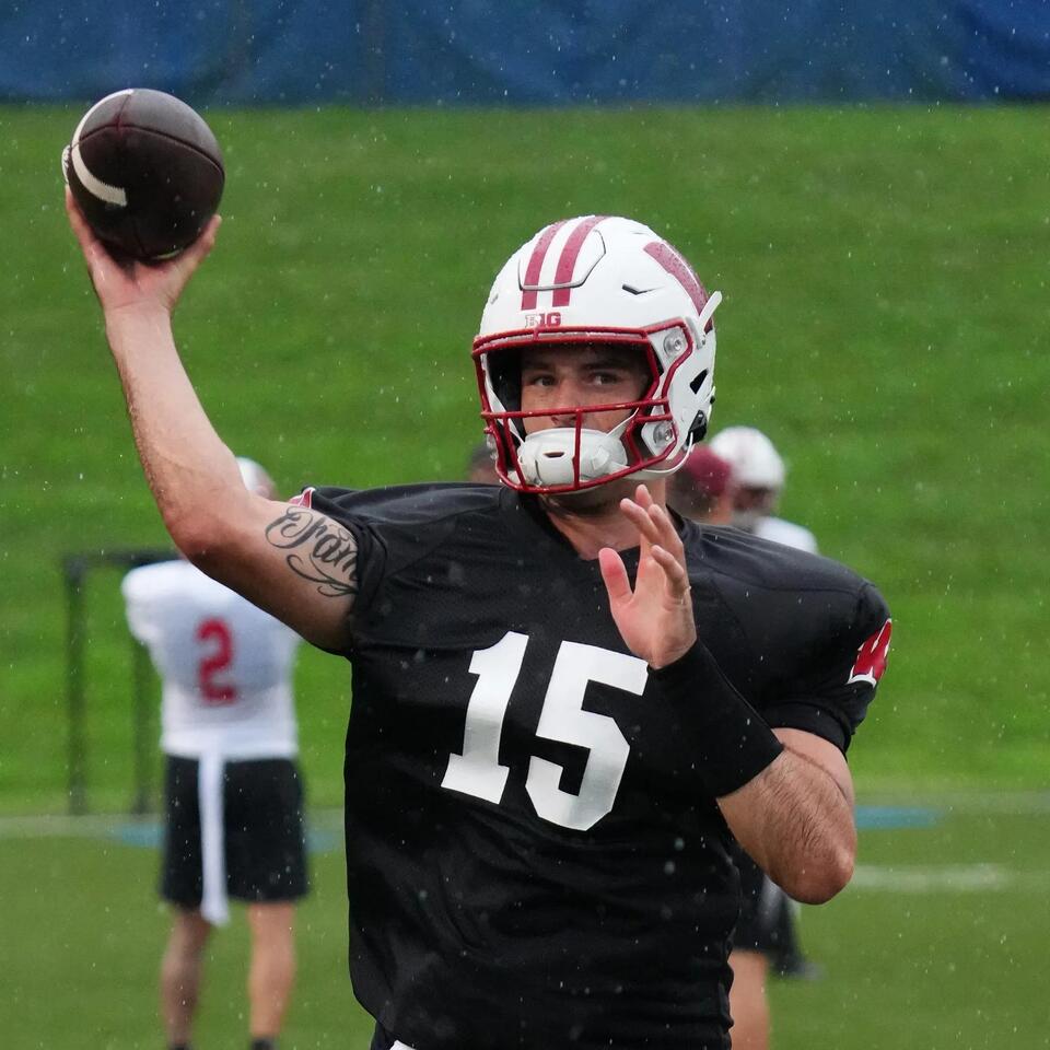 Who Is Hunter Simmons? All About the Wisconsin QB Set for Big Ten ...