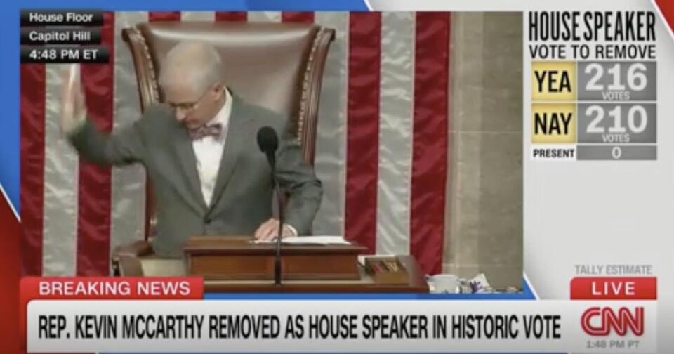 Furious Republican SMASHES Gavel After McCarthy Ousted By Far Right ...