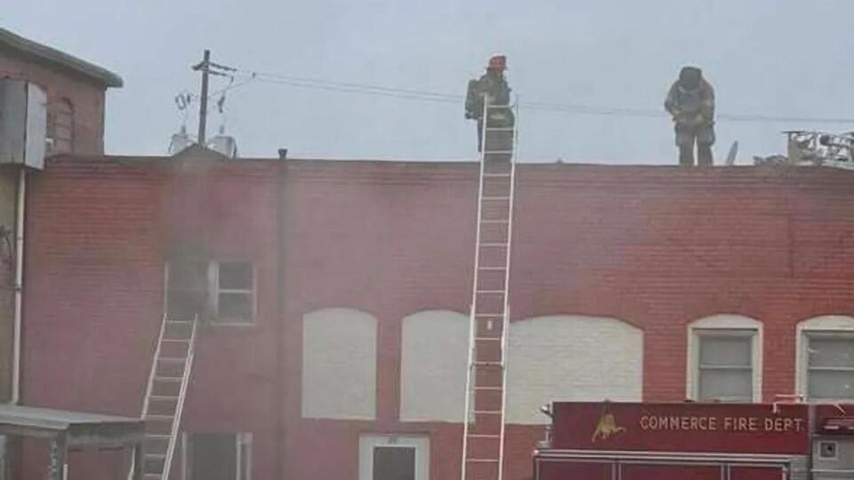 Commerce fire: 2 injured, 6 cats rescued in downtown apartment blaze ...