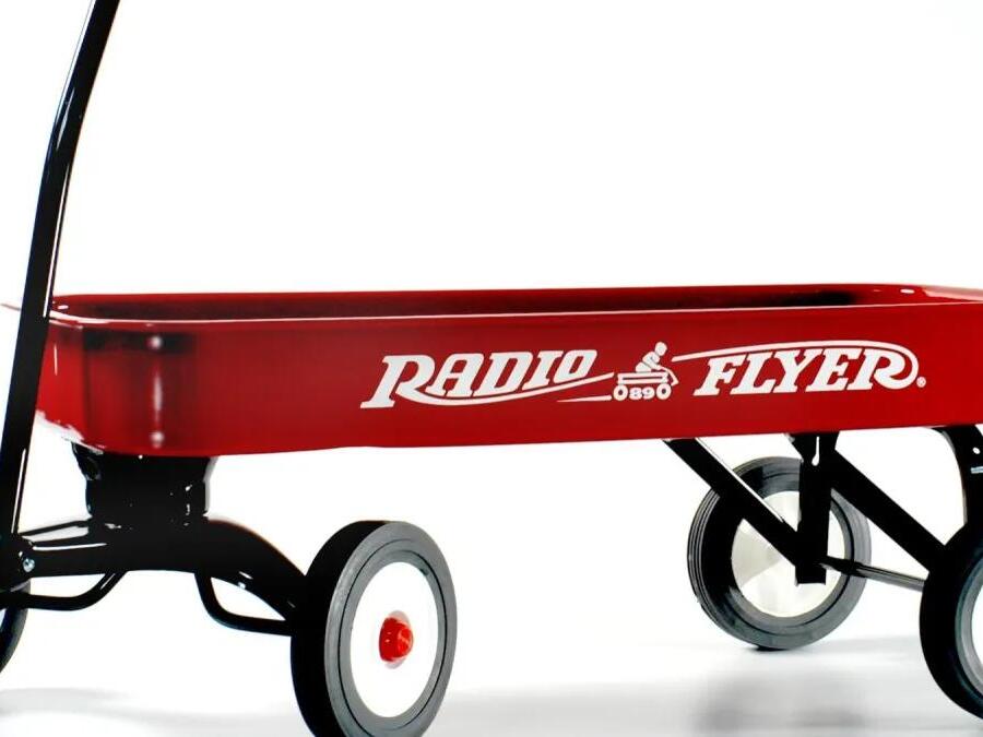 Radio Flyer opens its first-ever retail store this week at Woodfield ...