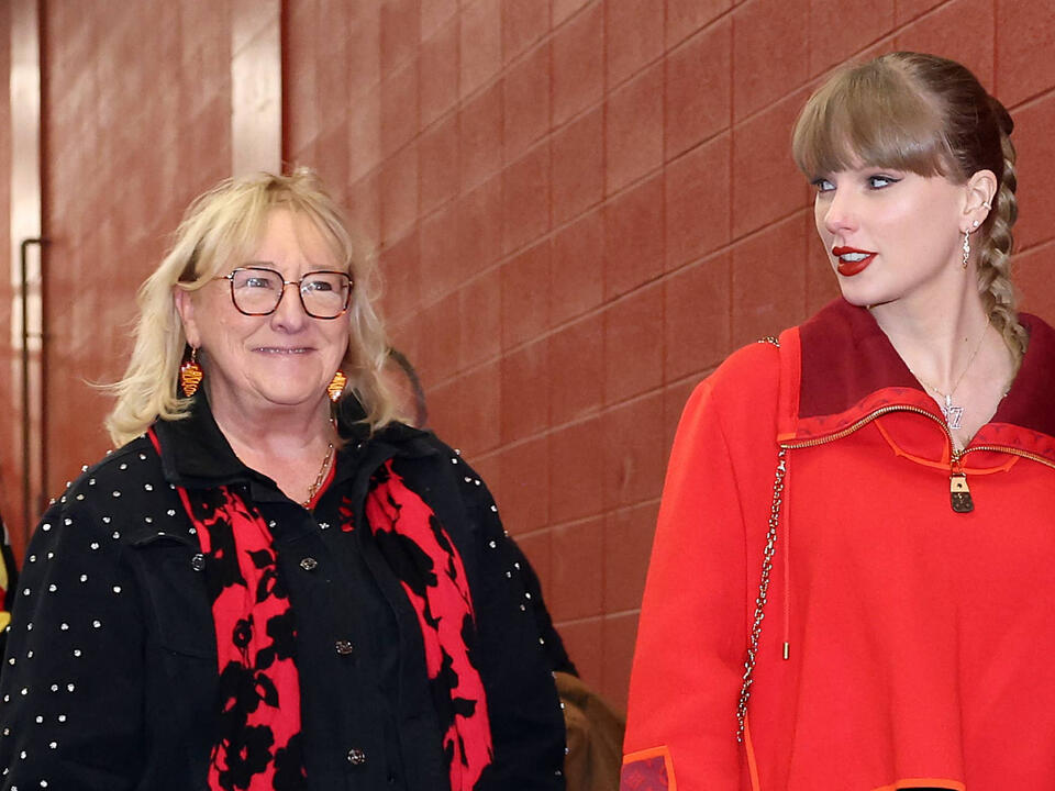 "She's Kind Of Busy Right Now": Donna Kelce's Vagueness On Taylor Swift ...