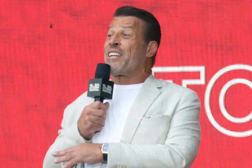 Tony Robbins’ Fountain Life Lands $18M to Grow Longevity Clinics for ...