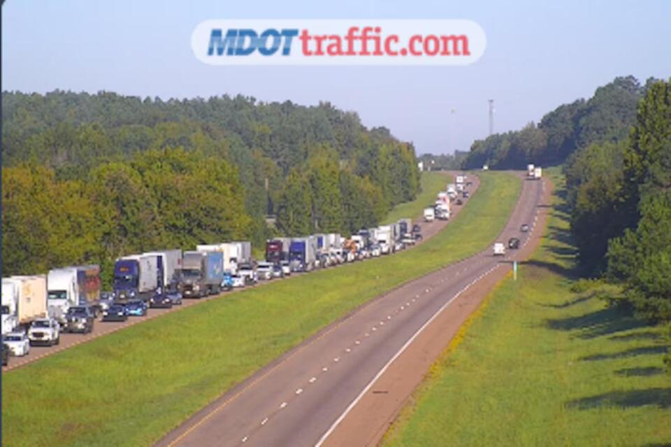 1 killed after crash on I-22 - NewsBreak