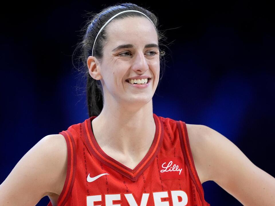 Indiana Fever setting record numbers in attendance, jersey sales