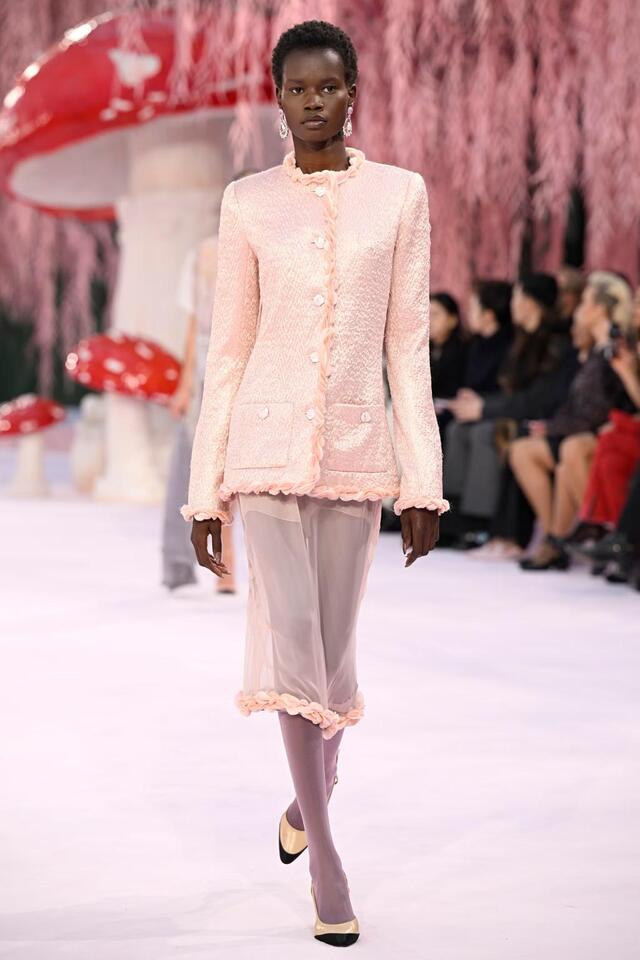 Matthieu Blazy "achieved the impossible" with his dreamlike Chanel ...