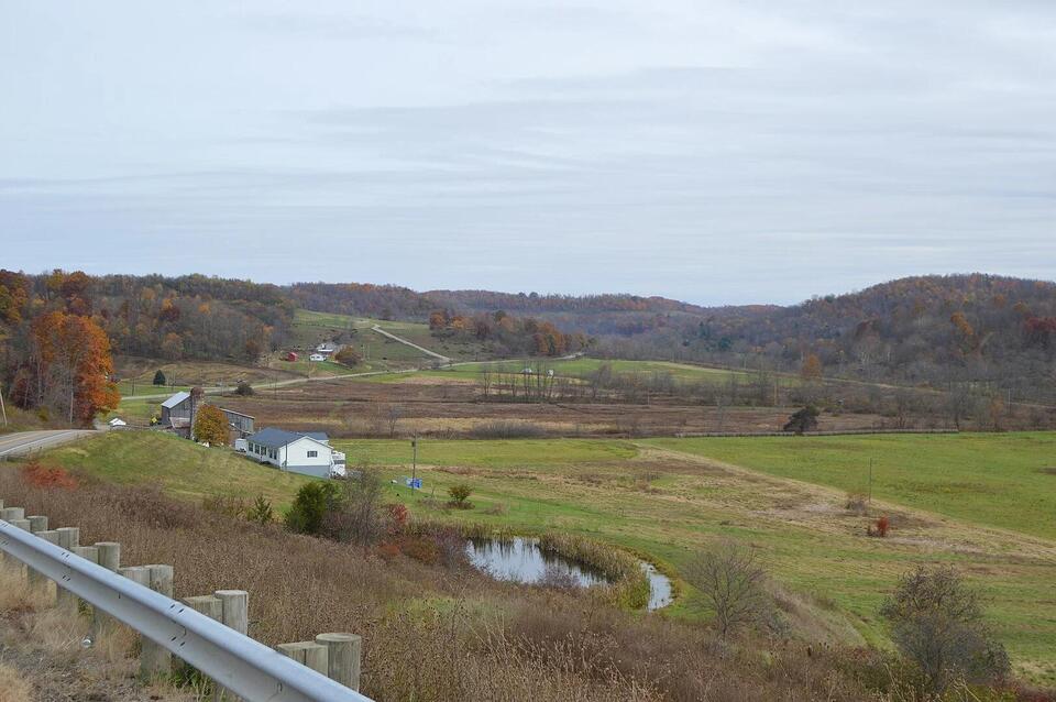 10 Secluded Towns Tucked Away in the Forested Hills and Rugged Bluffs ...