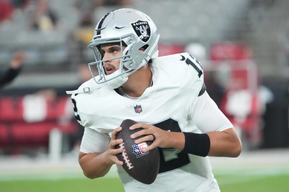Raiders Announce Quarterback News Ahead of Week 12 Game vs. Browns ...