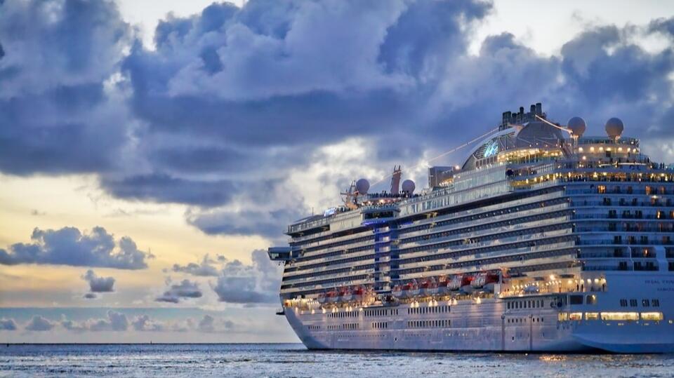 Milwaukee’s Great Lakes Adventure Is About to Explode: 55 Cruises ...