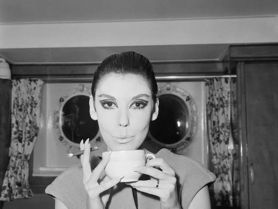 Peggy Moffitt, the 1960s Model and Muse Whose Distinctive Five Point Haircut Became Emblematic ...