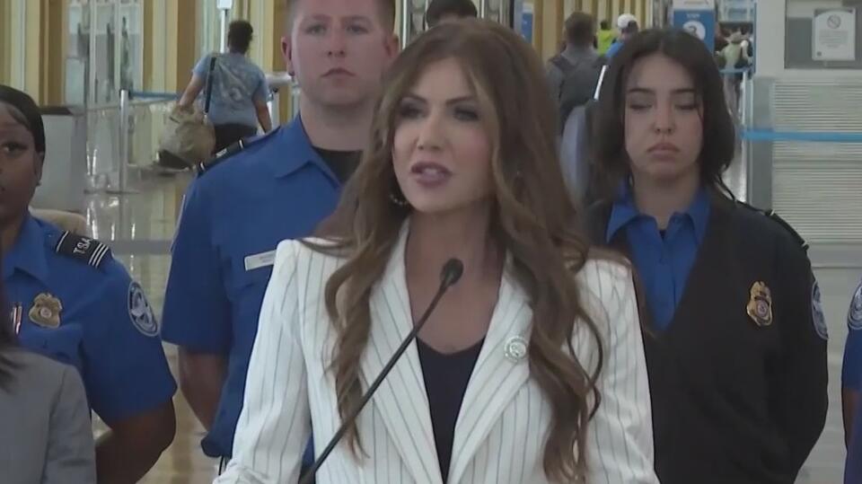 Border Patrol agents who fatally shot Alex Pretti placed on leave: DHS ...