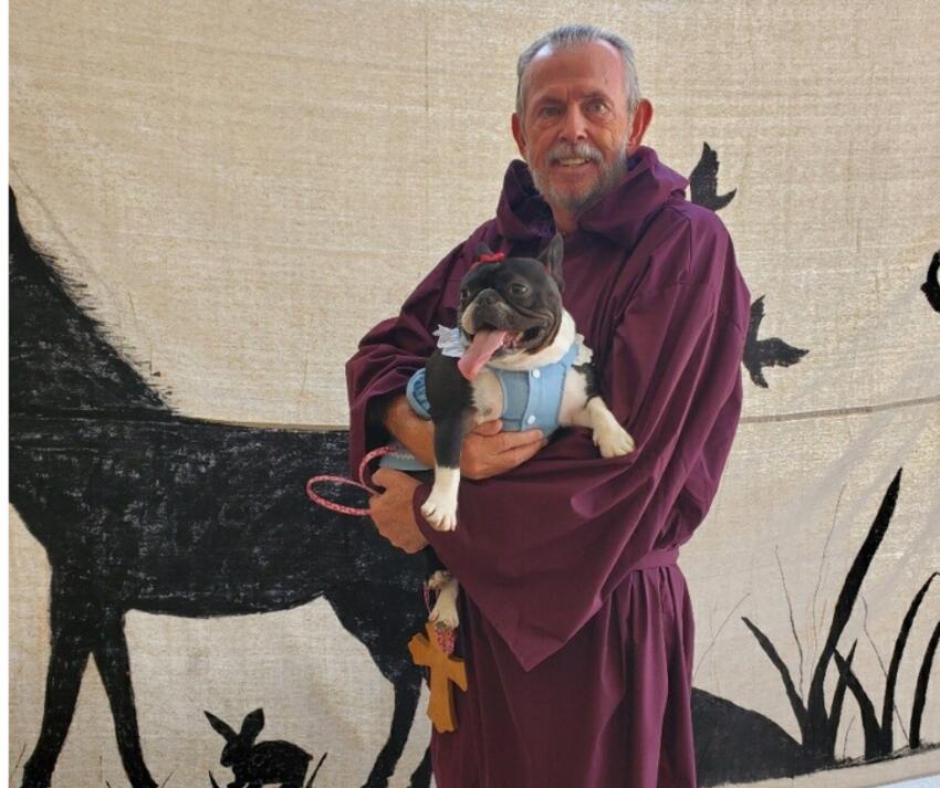 Sun City West church hosts Blessing of the Animals celebration - NewsBreak