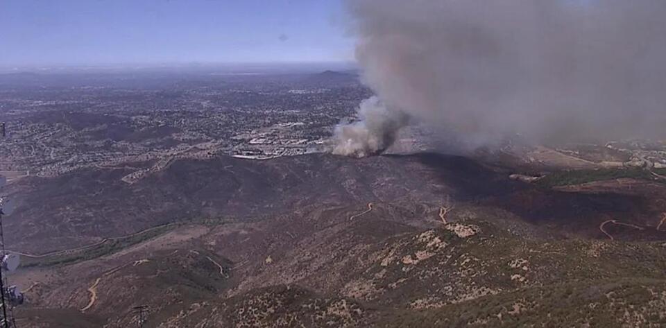 Fast-moving Spring Valley brush fire 50% contained - NewsBreak
