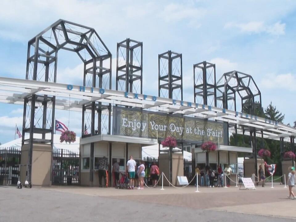 Hot dog-flavored deviled eggs, world's largest gummy bear among this ...