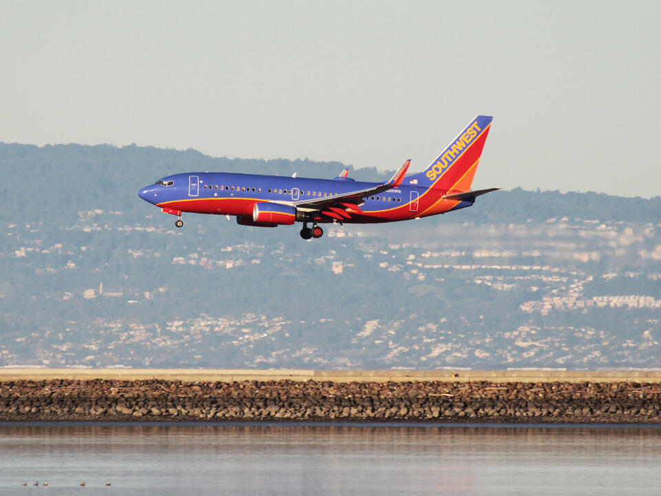 Southwest Airlines Under Scrutiny After Near-Miss Incident Over ...