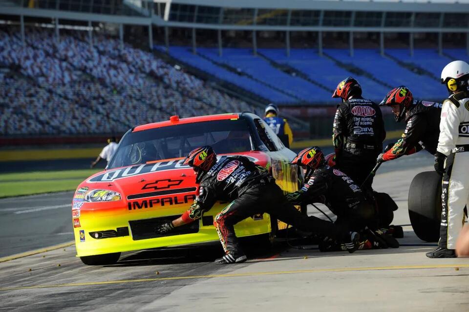 NASCAR’s most memorable pit crew blunders - NewsBreak