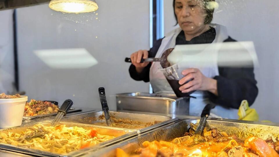 This Classic LA Filipino Point-Point Joint Has Been Elder-Approved for ...