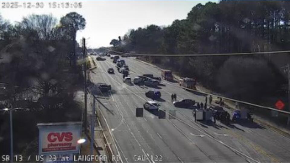 Wanted fugitive crashes into 2 cars, deputy's vehicle while trying to ...