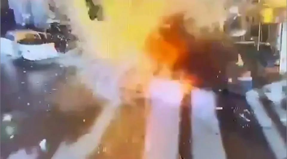 Moment Tesla Cybertruck explodes outside Trump hotel with 1 killed & 7 ...