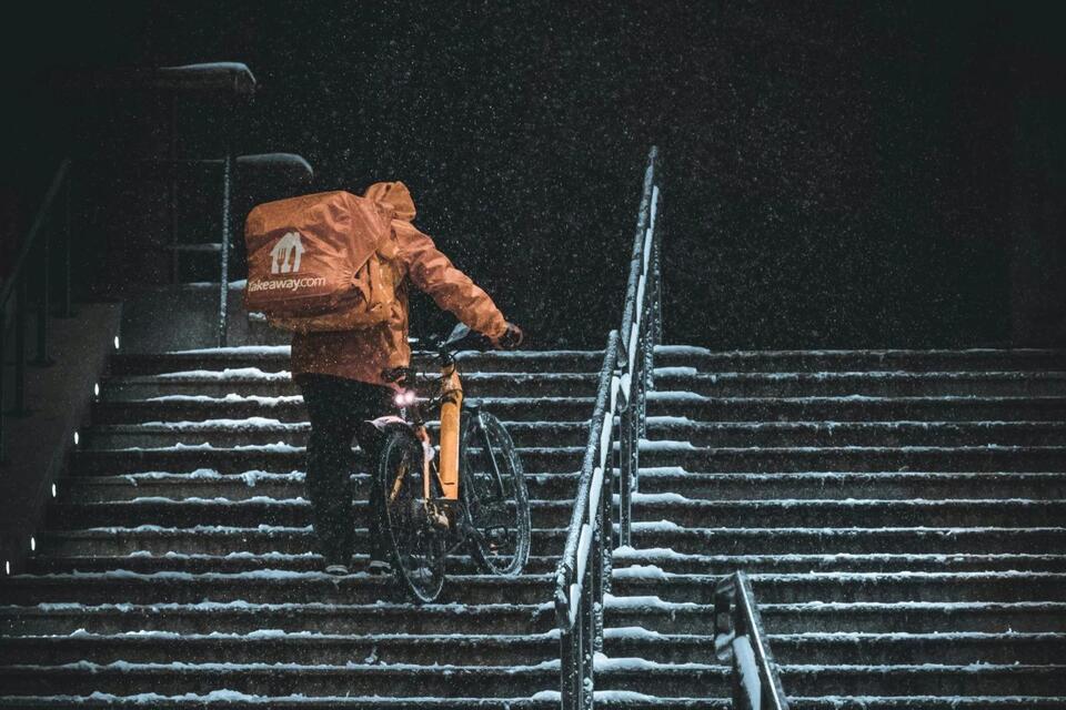 How Much to Tip Delivery Drivers During Michigan's Frigid Winter ...