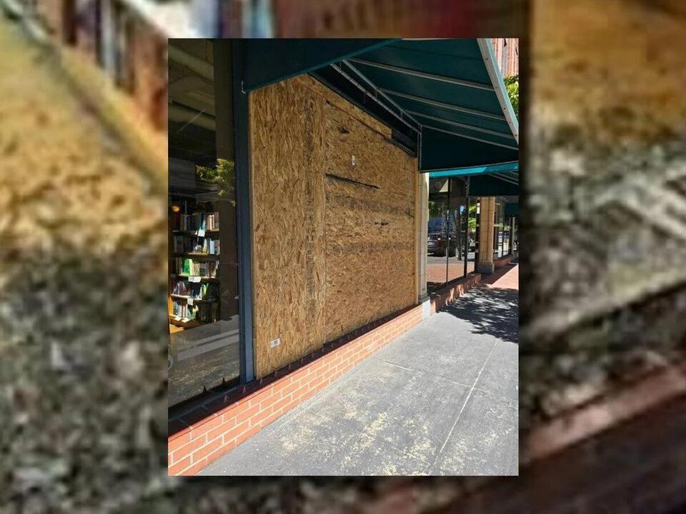 Aunties Bookstore Vandalized In Downtown Spokane