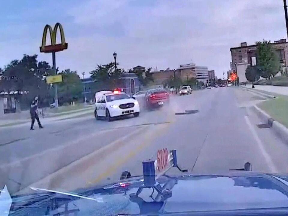 22 Investigates: Dash Cam: Police chase with shots fired ends in crash