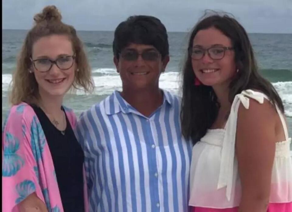 Stephanie Locke Is Latest Caught in the Act Award Recipient - NewsBreak