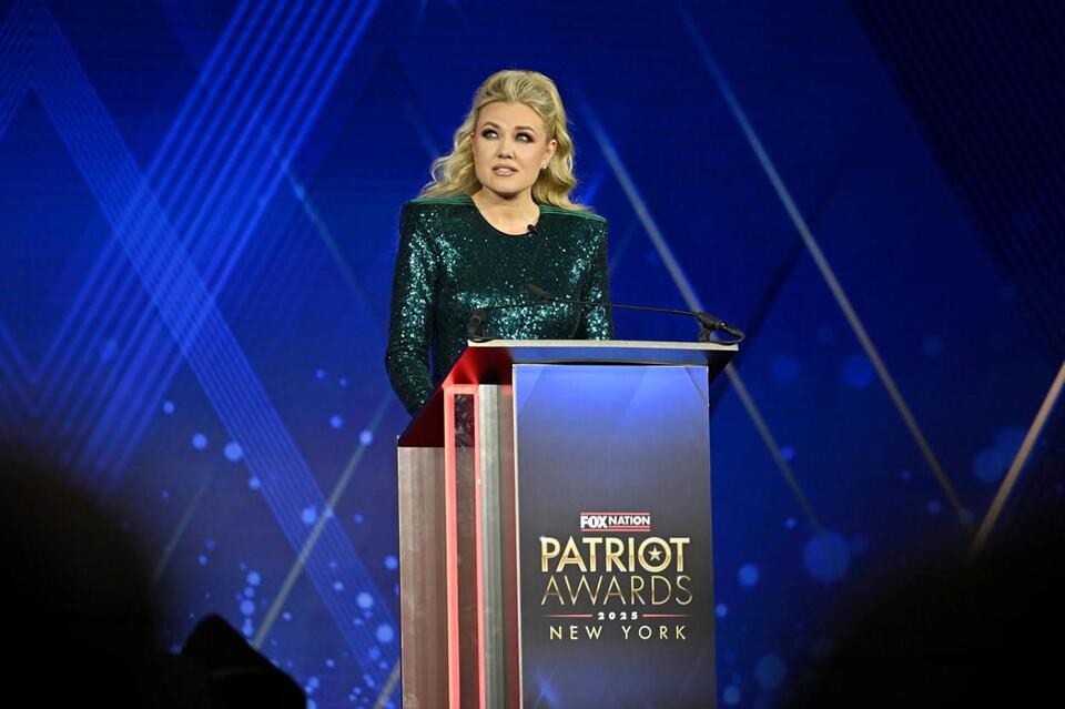 “Our Generations Tammy Faye": Erika Kirk breaking down at Fox Patriot ...