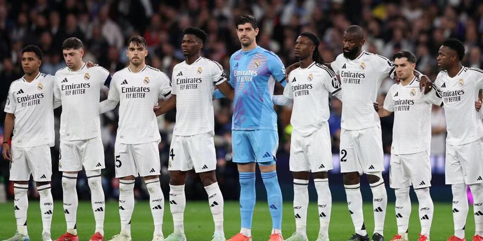 Arsenal hold initial talks over signing £202k-a-week Real Madrid star ...