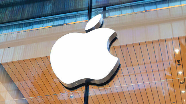 1 Dead, 16 After SUV Crashes Into Apple Store - NewsBreak