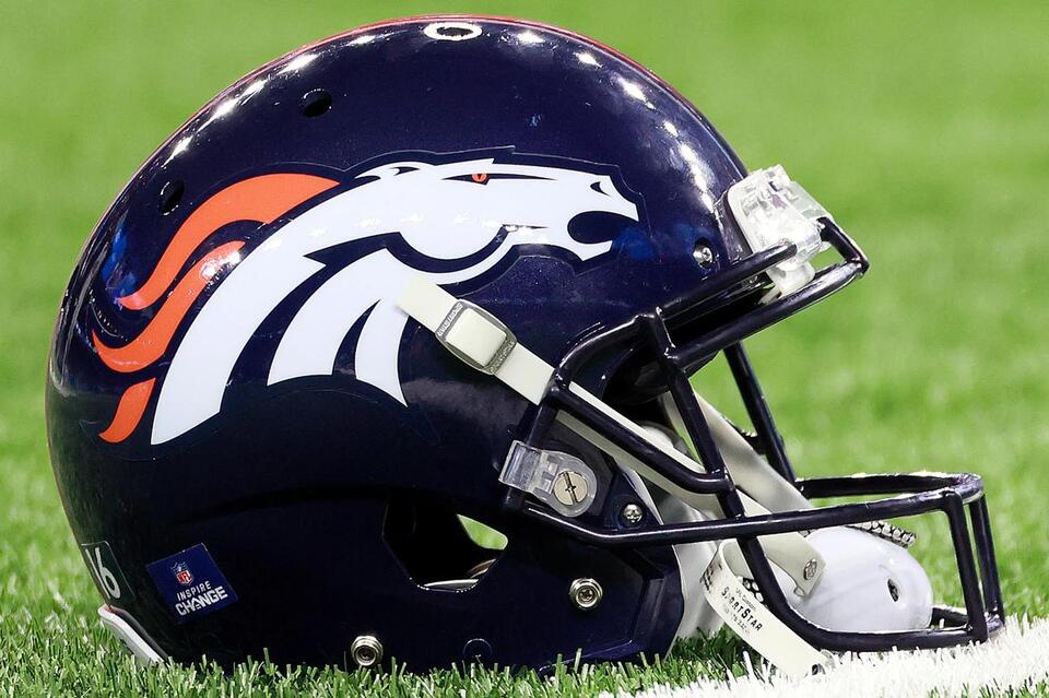 Report: Raiders interviewed Broncos executive Kelly Kleine Van Calligan ...