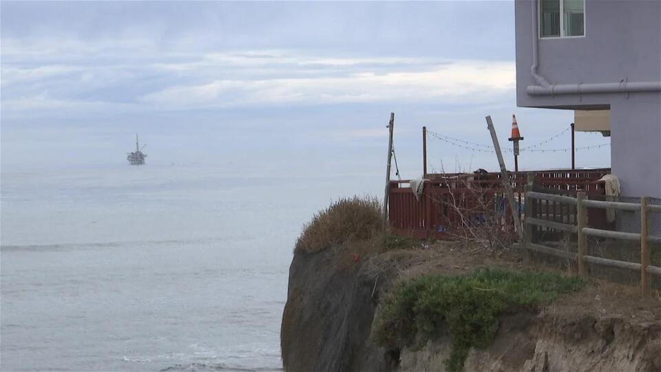 Supervisor Capps pressures Isla Vista property owners over cliff safety ...