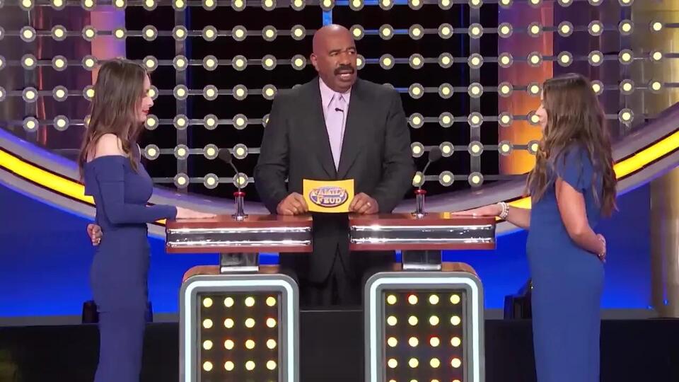 Family Feud sparks backlash as fans argue Steve Harvey unfairly ...