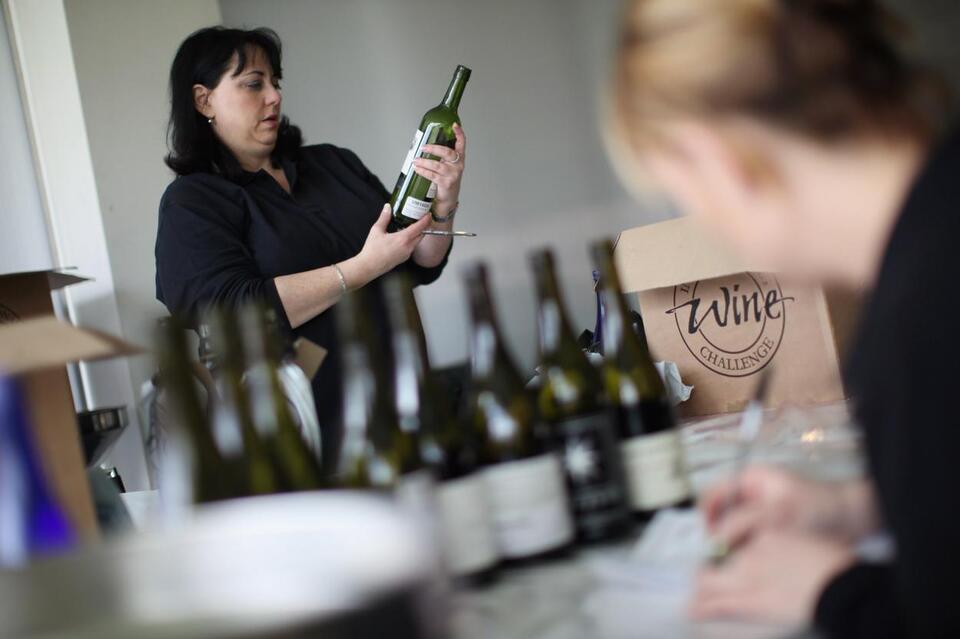 Popular Costco Wine Pulled for 'Explosive' Reason - NewsBreak