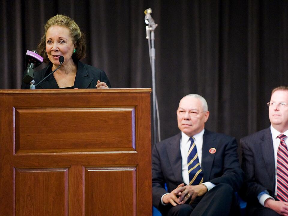 Alma Powell, wife of Gen. Colin Powell and Birmingham native, dead at 86
