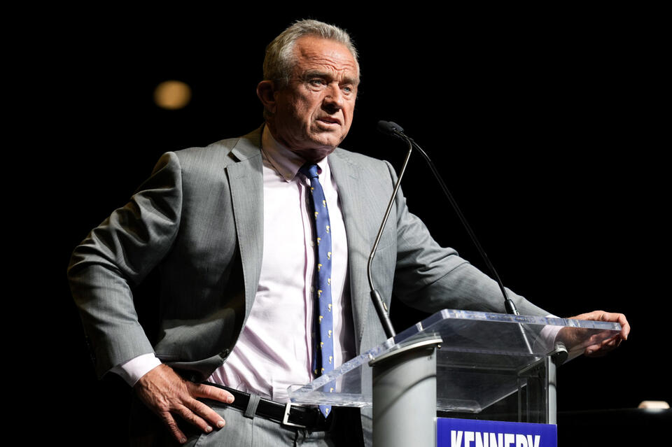 RFK Jr. Accuser Shares His Apology Texts With The Washington Post ...
