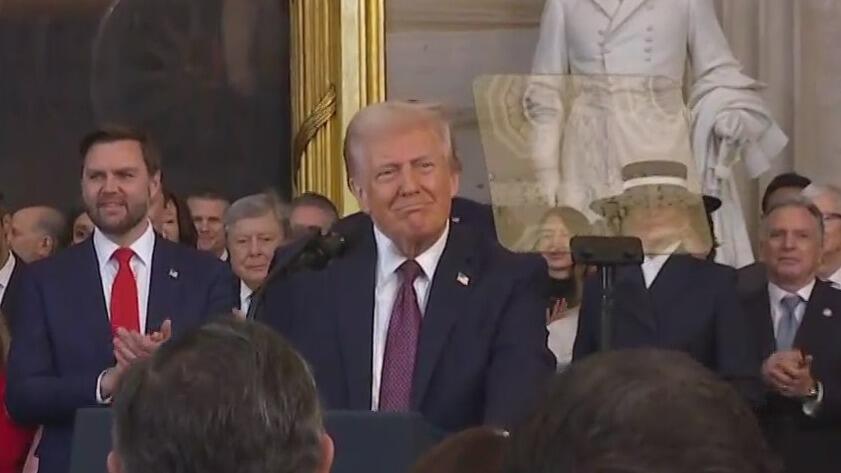 Trump’s inauguration 2025 vs. 2017: Photos - NewsBreak