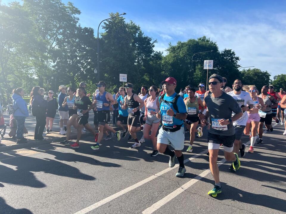 Bank of America half marathon took thousands of runners through Chicago ...
